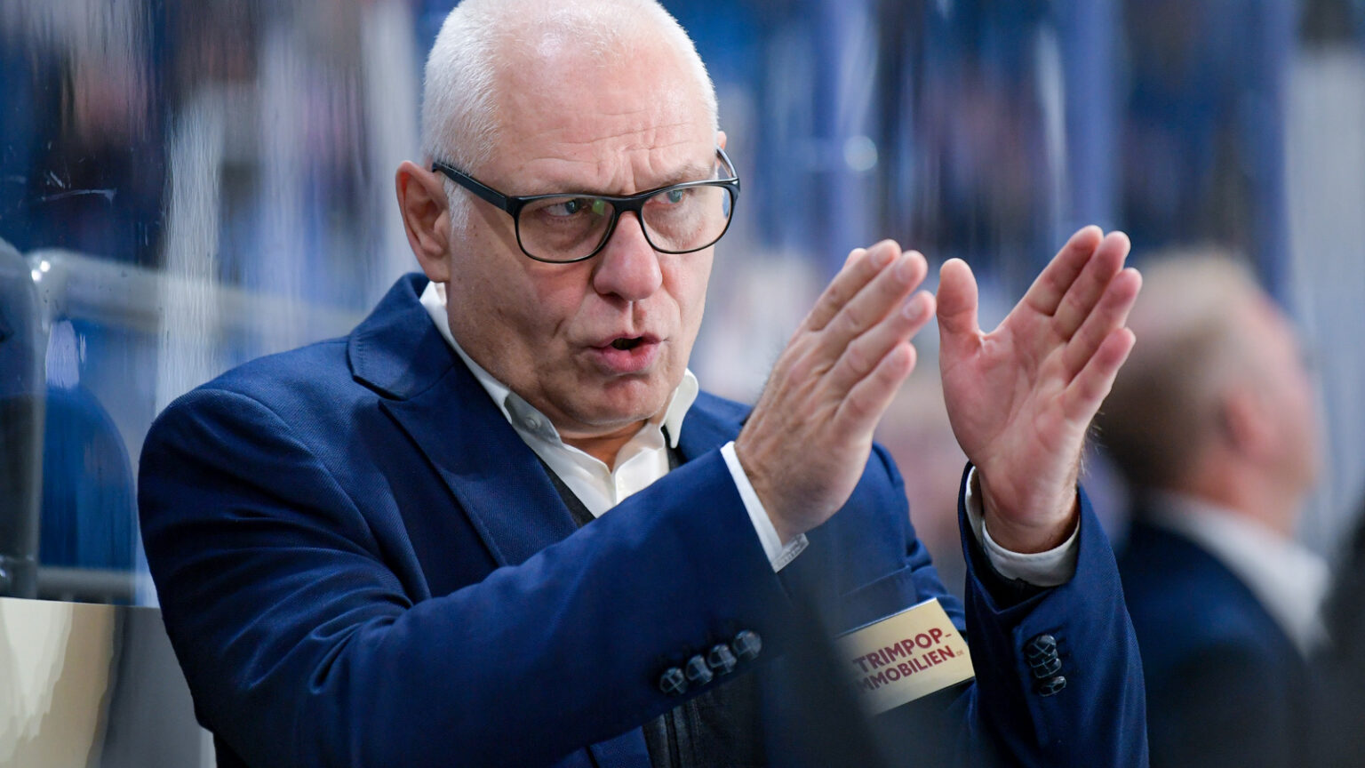 Krefeld Pinguine binden Peter Draisaitl langfristig als Sportdirektor ...