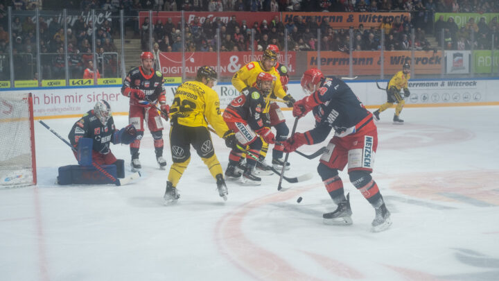 Pinguine bleiben in Selb punktlos | Krefeld Pinguine